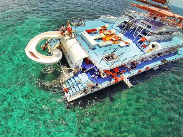 Catamaran Dancer Pass - Cancun