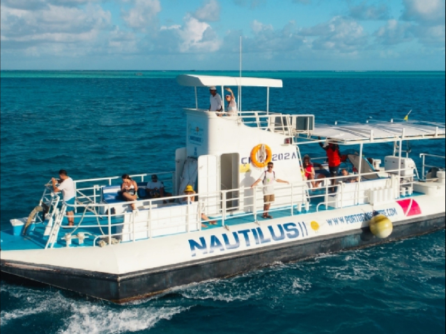 Tour en el semi submarino Nautilus - San Andres