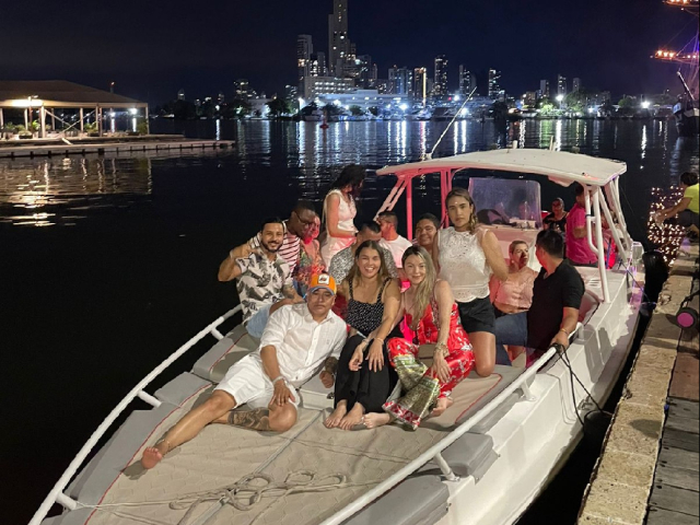 Tour bahía rumbera en bote deportivo - Cartagena